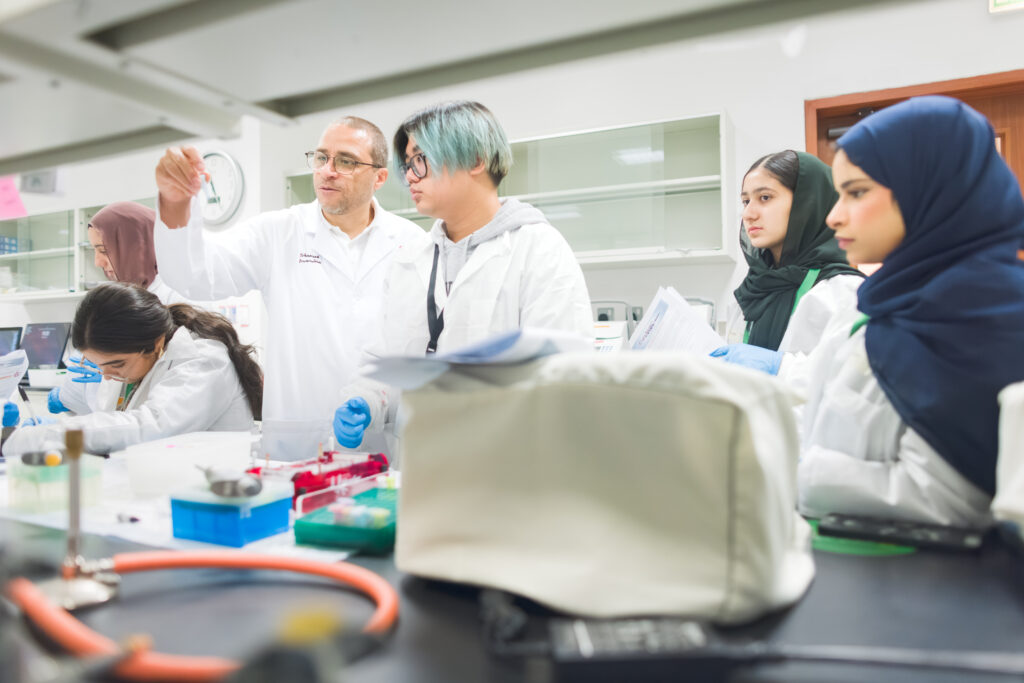 Experience CMU-Q - Carnegie Mellon University in Qatar